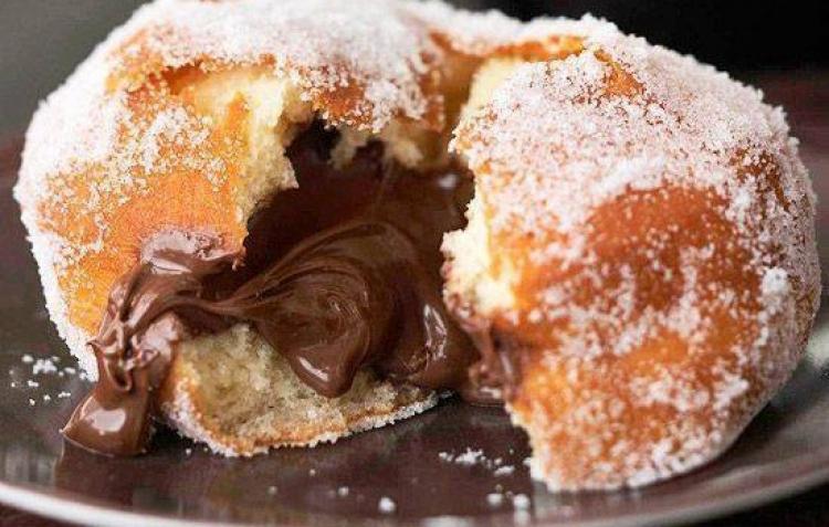 Beignet Fourré Au Chocolat Facile Et Rapide. – Femastuces